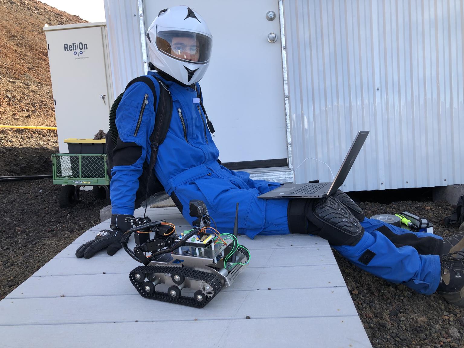 Supporting Research on Extraterrestrial Robot Applications · Heemskerk ...